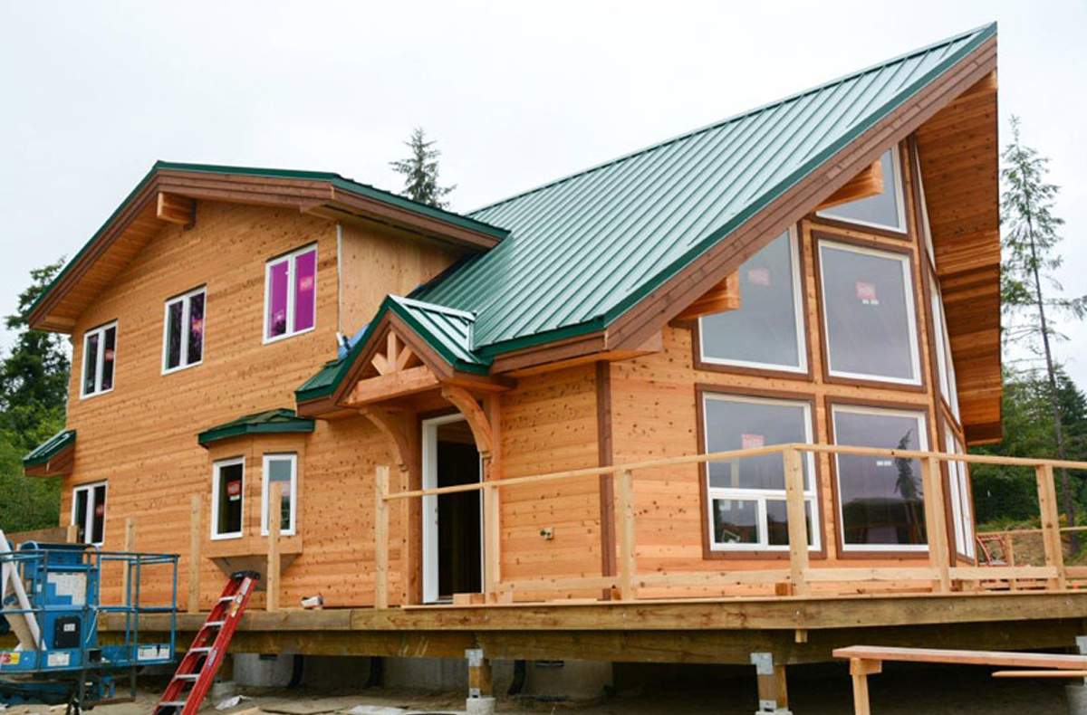 Sunburst Chalet Custom Cedar Homes Design - Cedar Designs